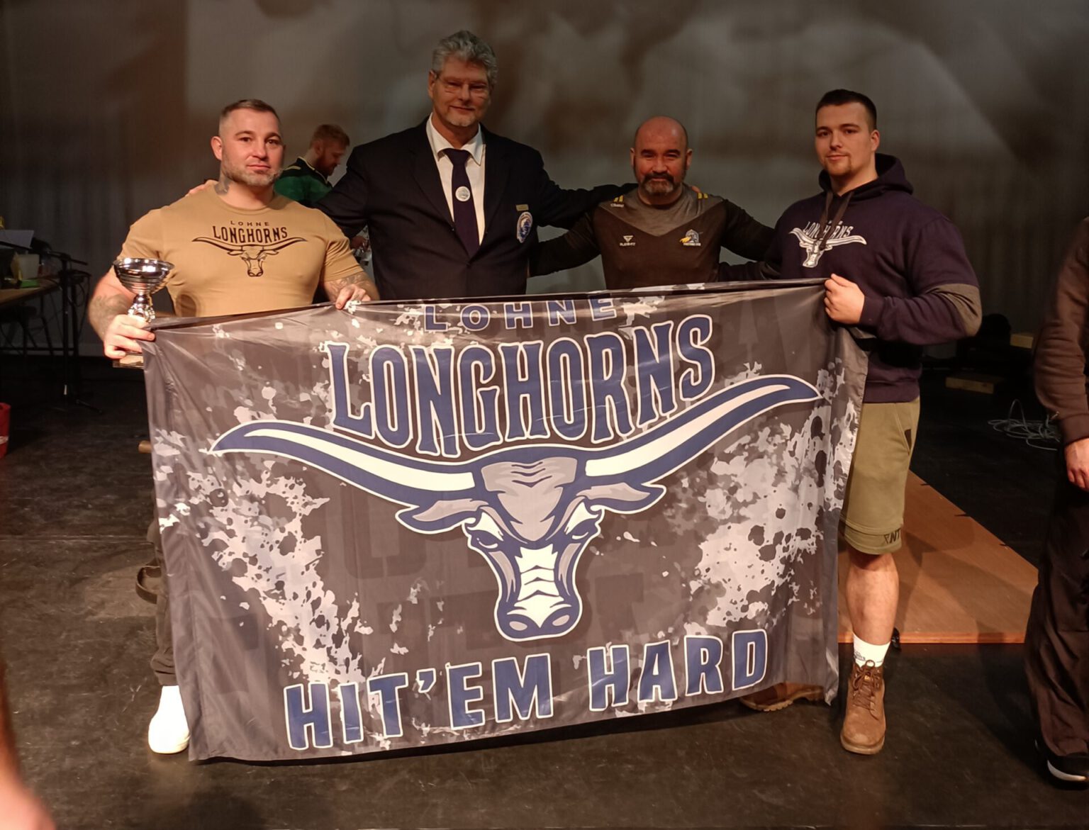 HISTORIE – Lohne Longhorns